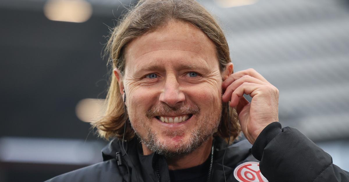 Mainz-05-Trainer Bo Henriksen feiert seinen 50. Geburtstag